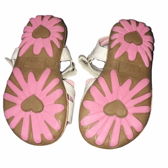 Dynasty Classics | Shoes | Dynasty Classics Bunny Sandals White Pink ...